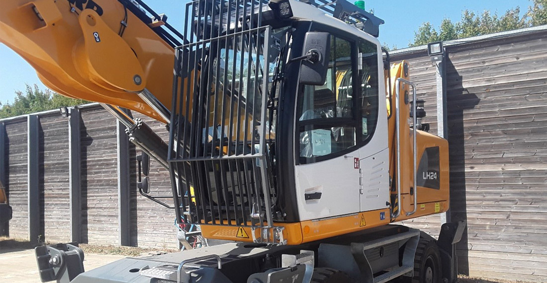 LIEBHERR LH24
